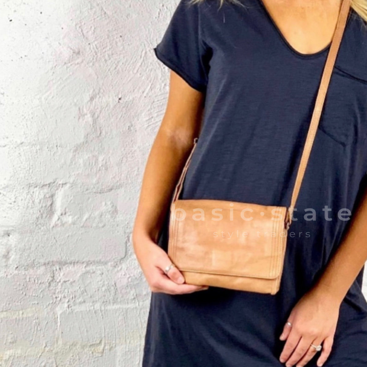 Women's Leather Sling Handbag | Rugged Hide | Gloria